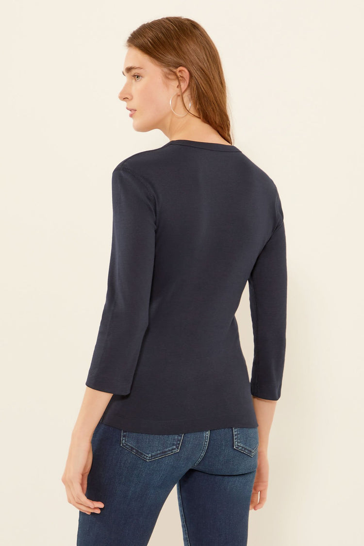 Essential Heritage Tees – Three Dots